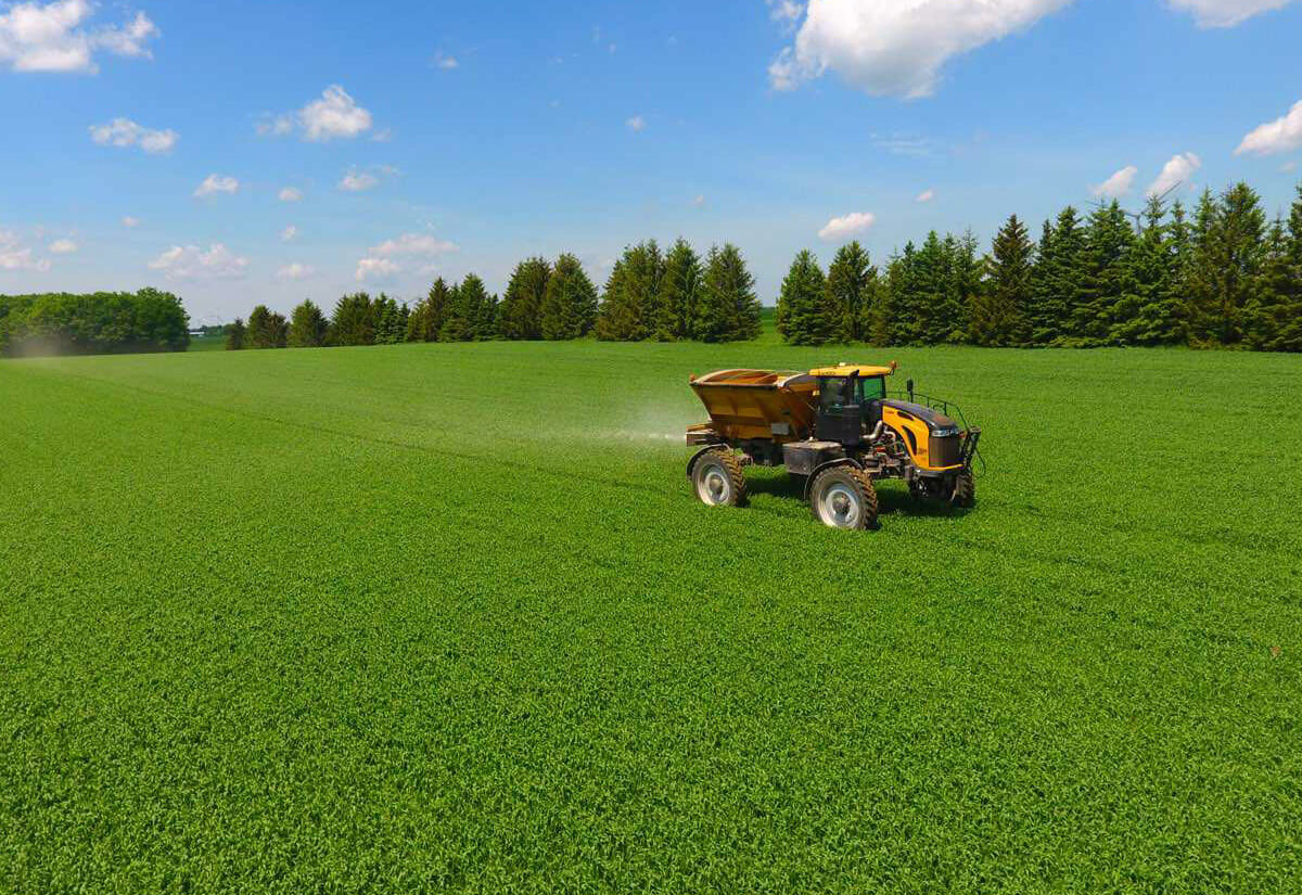 Professional Applicator | Holmes Agro